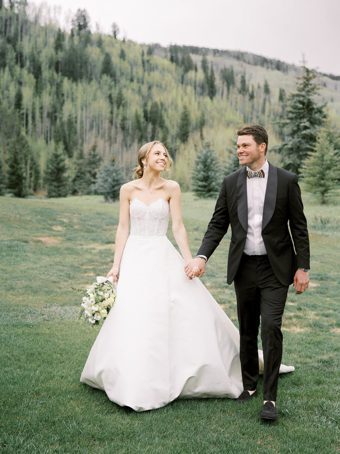 Western Chic Wedding in Vail, Colorado | Wedding Recap | Sofia ...