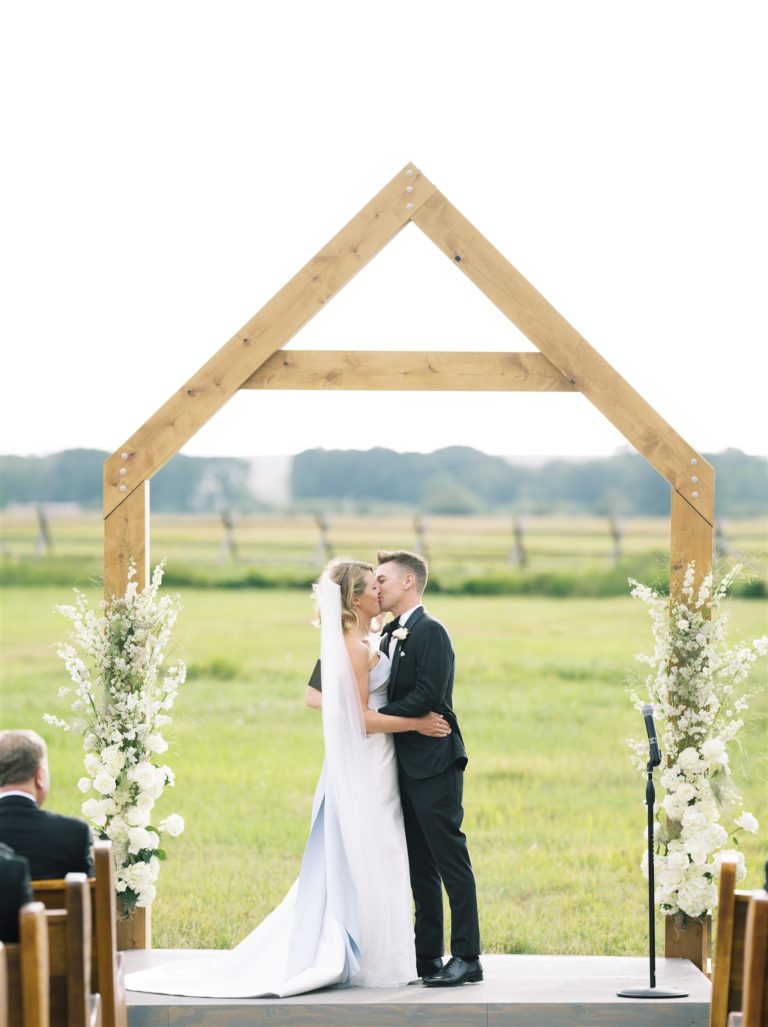 Wyoming Summer Wedding with a Ralph Lauren Twist | Wedding Recap ...