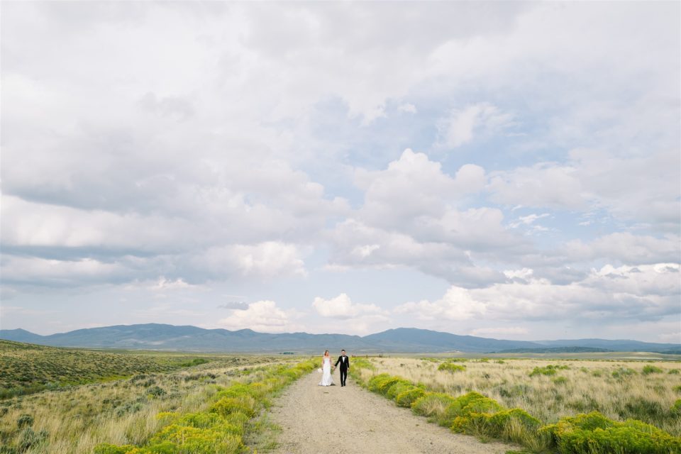 Wyoming Summer Wedding with a Ralph Lauren Twist | Wedding Recap ...
